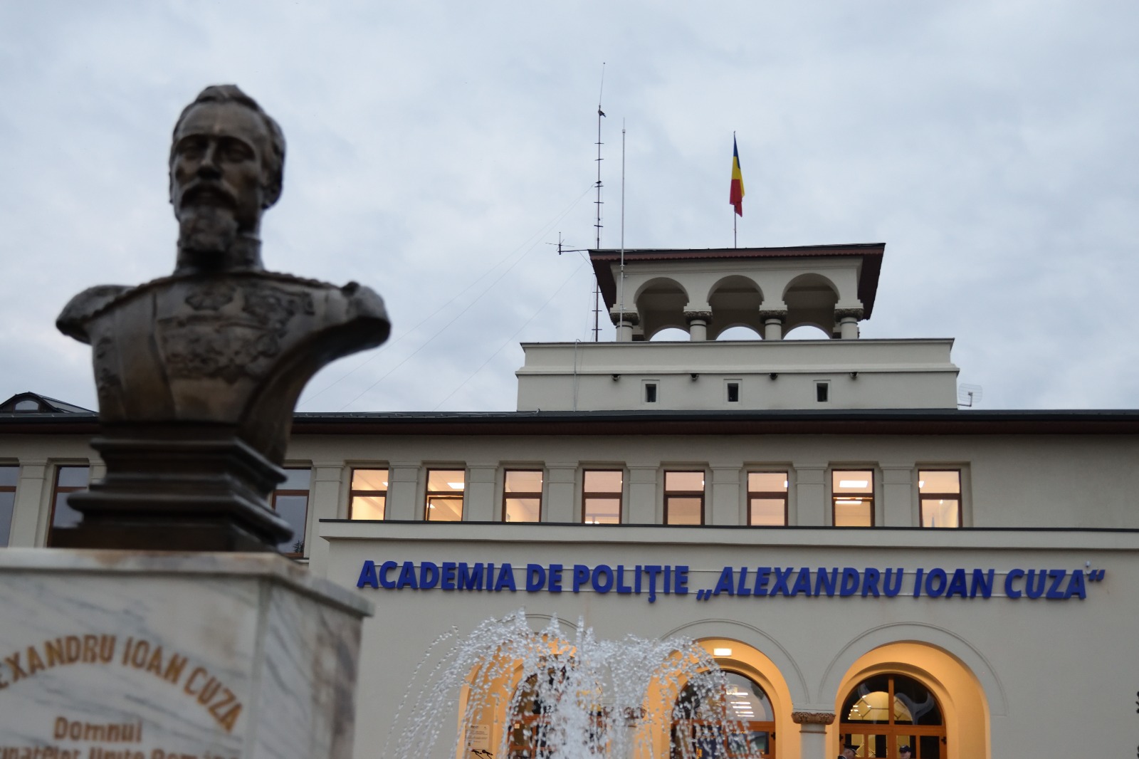 166 de ani de la Unirea Principatelor Române – Ceremonia Depunerii de coroane de flori la ...